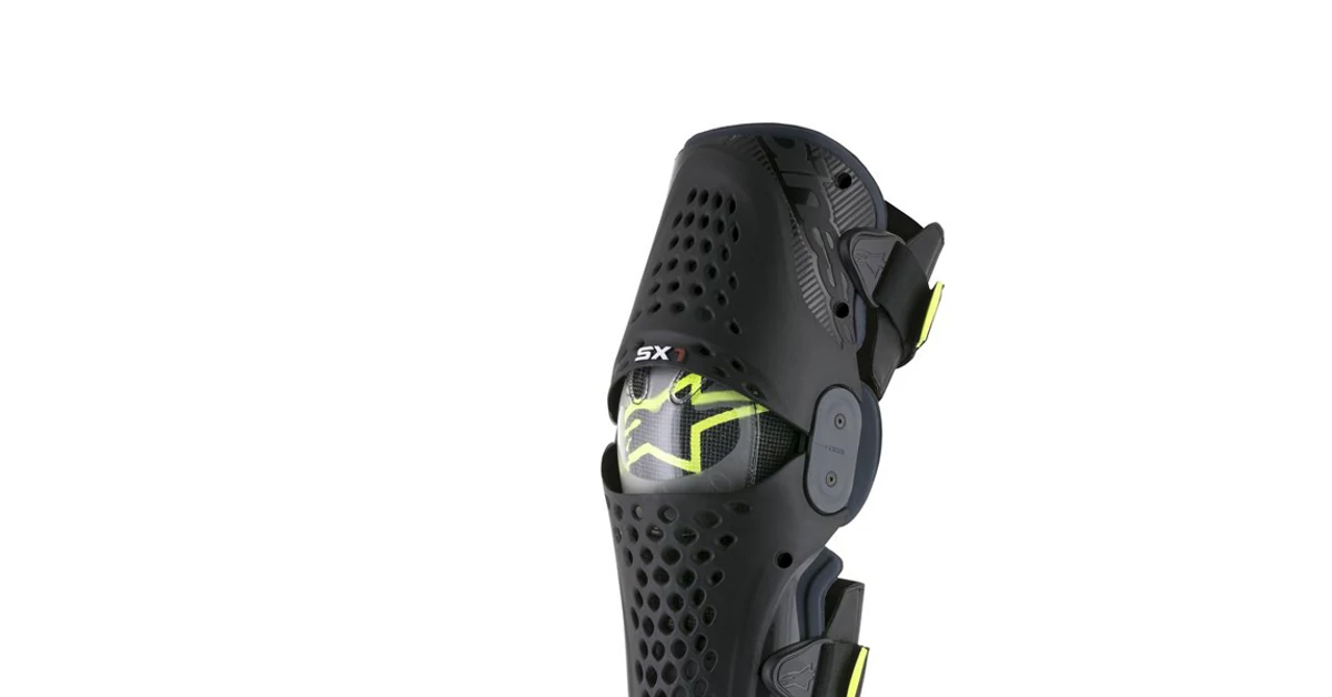 Motoros térdvédők - különféle kialakítású minőségi férfi motoros térdvédők